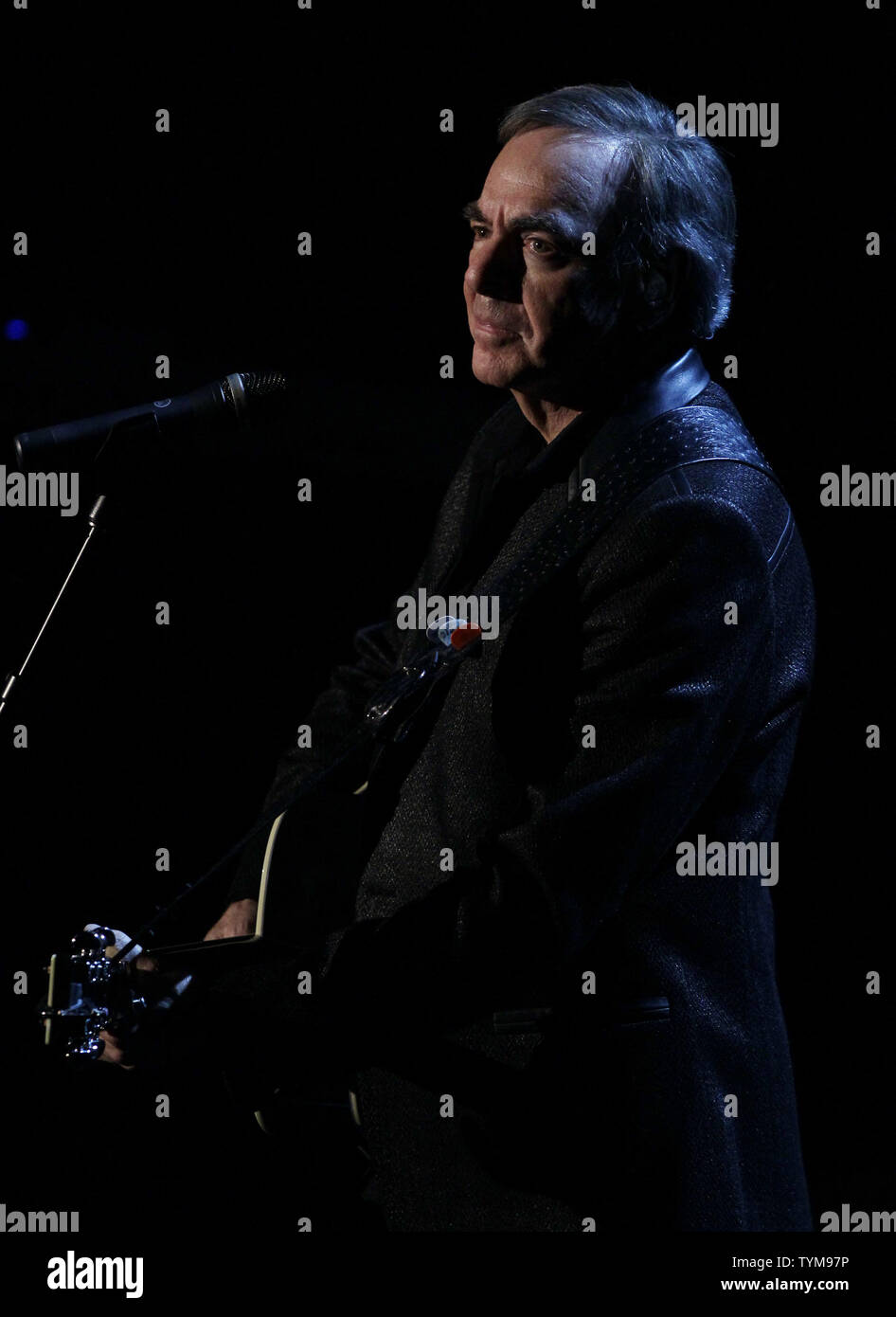 Neil diamond hall of fame hi-res stock photography and images - Alamy