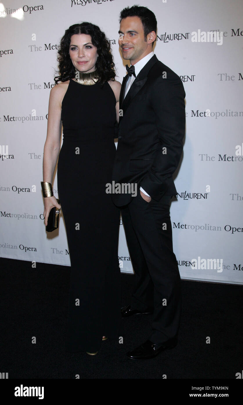 Julianna Margulies arrives for the Metropolitan Opera's Premiere of "Le ...