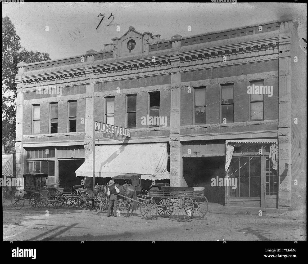 Palace stables hi-res stock photography and images - Alamy