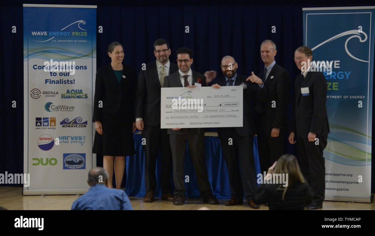 Submarine control systems hi-res stock photography and images - Alamy