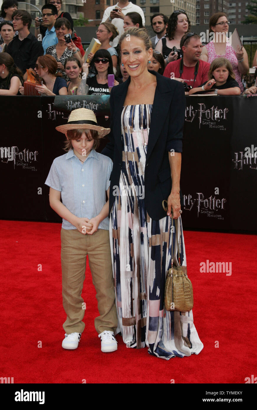 Harry potter and the deathly hallows son hi-res stock photography and ...