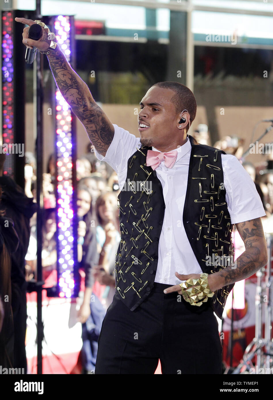 Chris Brown performs on the NBC Today Show at Rockefeller Center in New ...