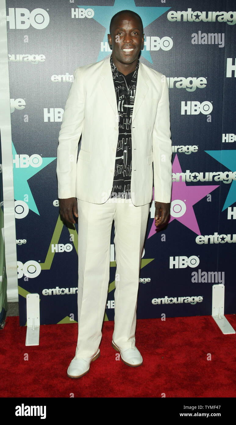 Michael Williams arrives for the "Entourage" premiere at The Beacon ...