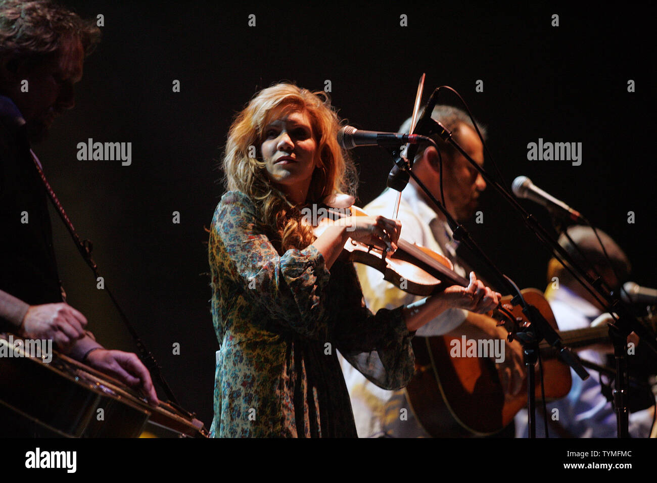 Alison Krauss performs in concert at the Beacon Theater in New York on ...