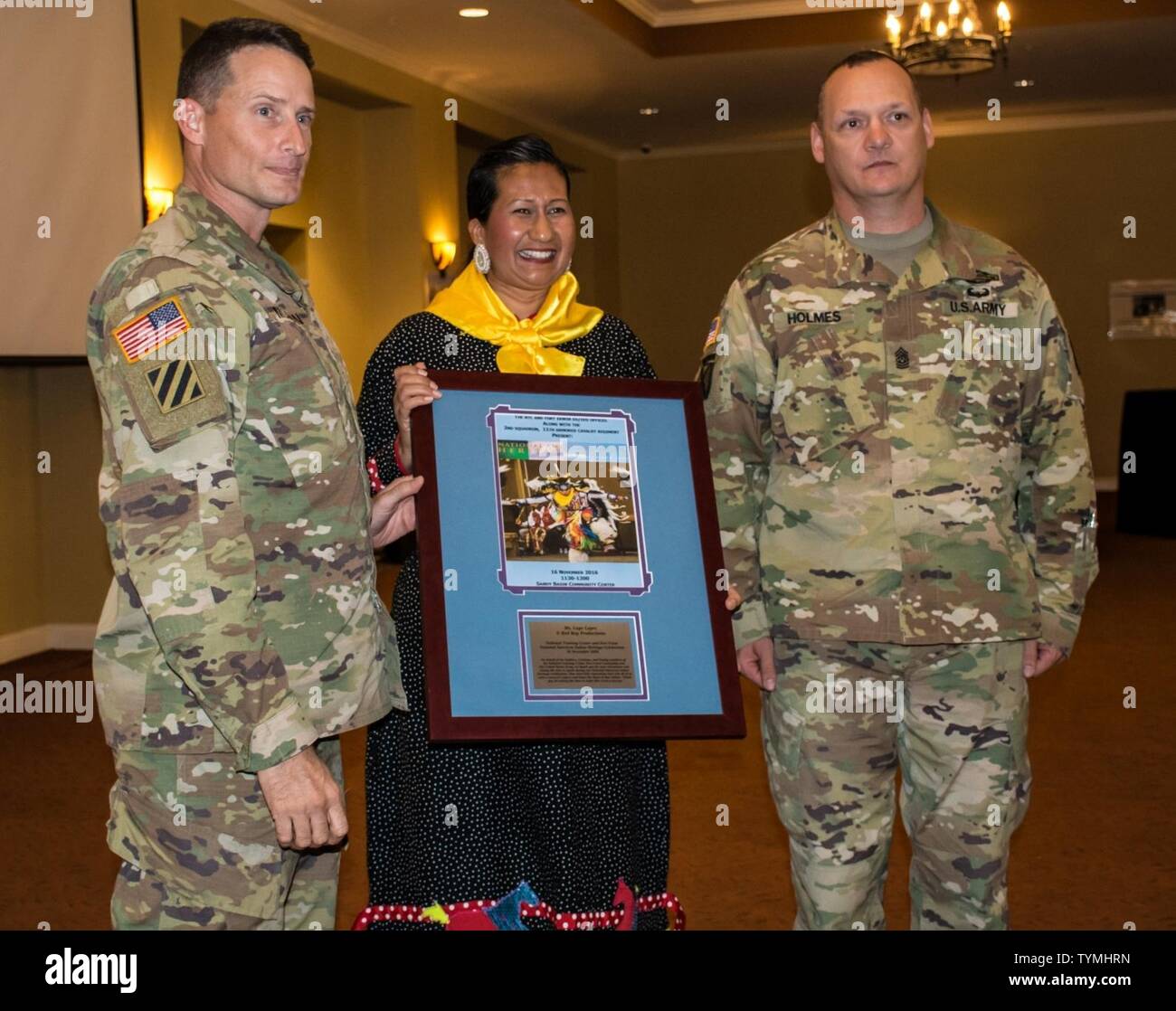 FORT IRWIN, Calif. – U.S. Army Lt. Col. Rod Morgan (left), commander ...