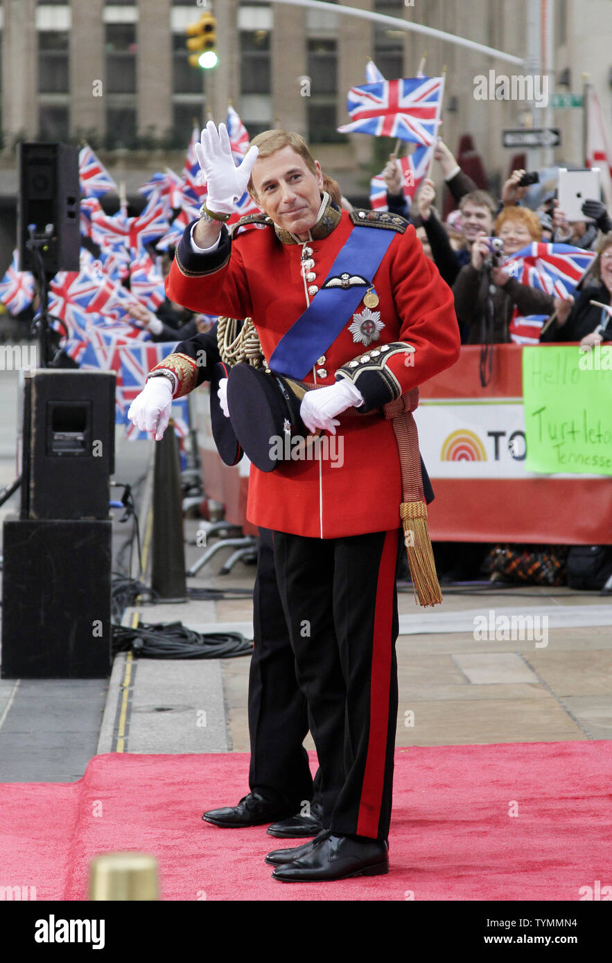 Matt Lauer dresses as Prince William for NBC's "Today" Show Halloween ...