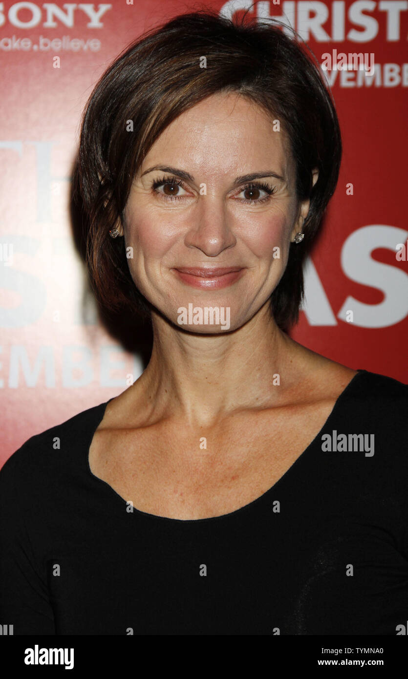 Elizabeth vargas hi-res stock photography and images - Alamy