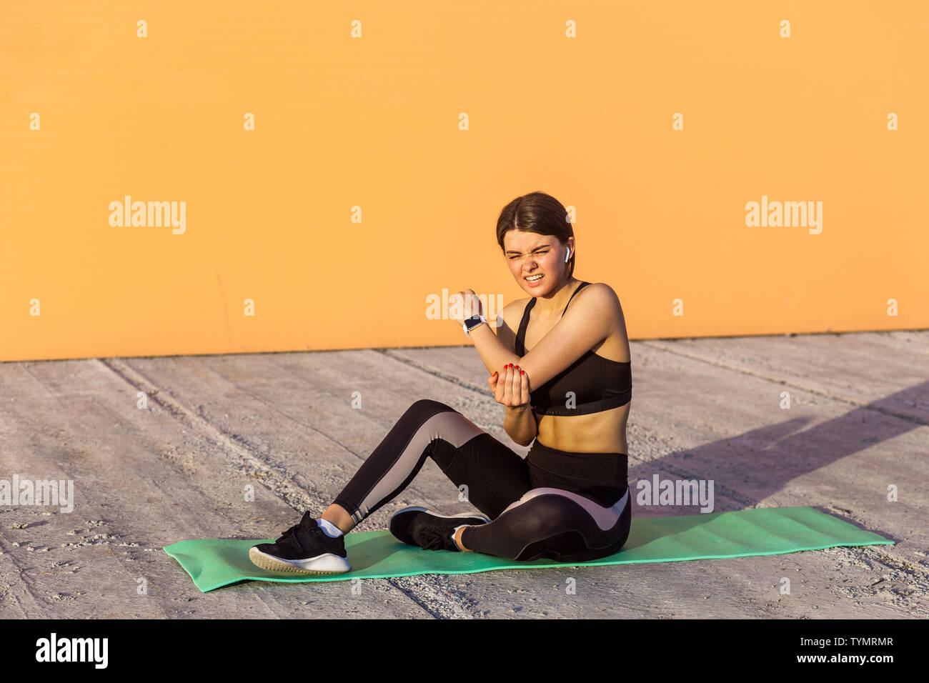 Sprained elbow hi-res stock photography and images - Alamy