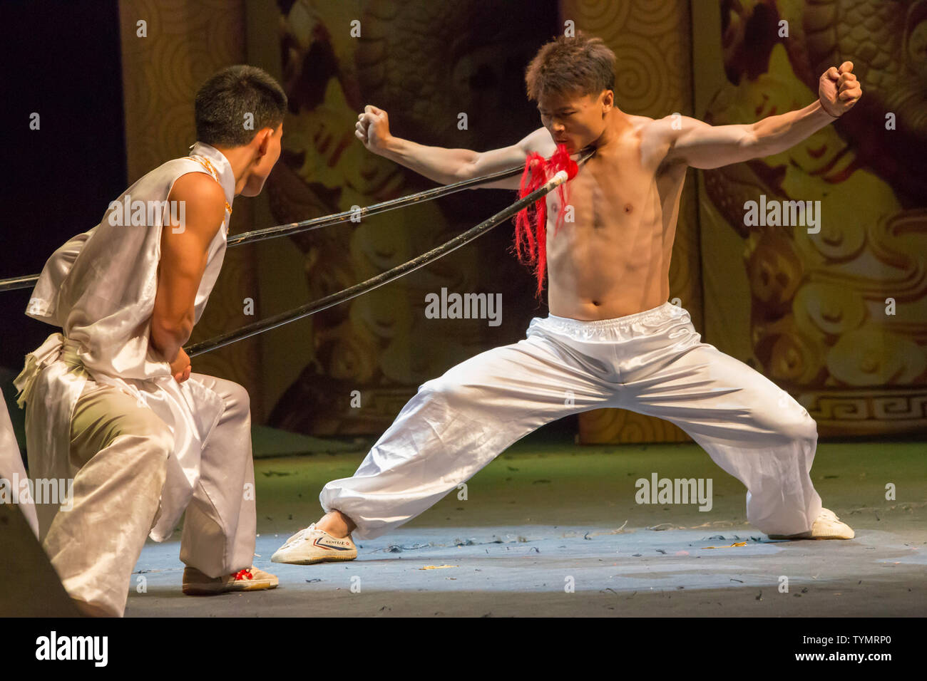 Sichuan Opera and Wushu Stock Photo - Alamy