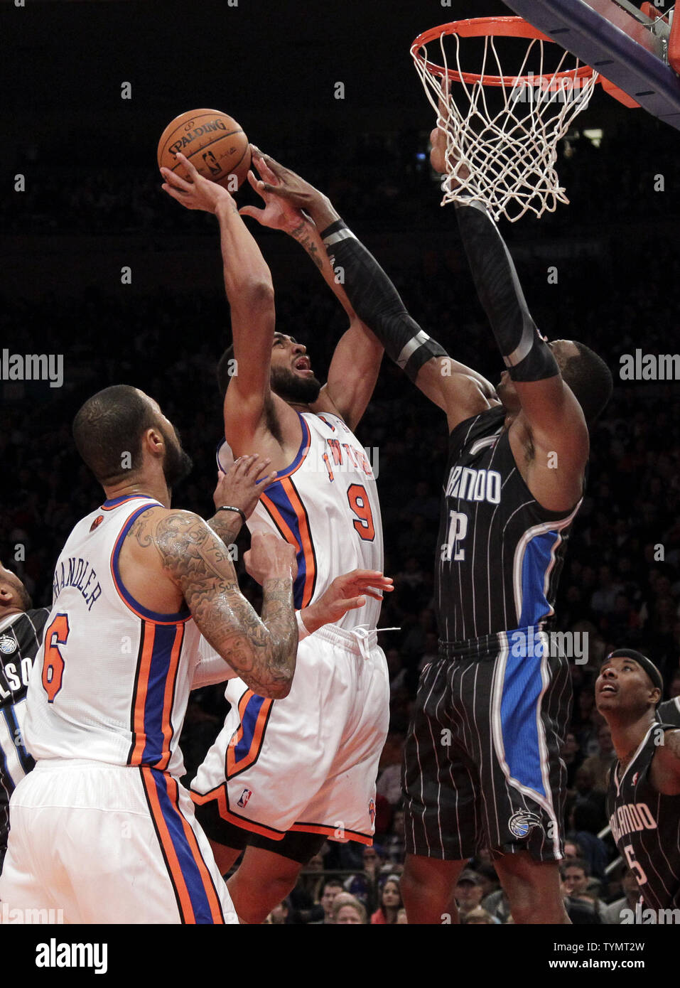 Dwight howard block hi-res stock photography and images - Alamy