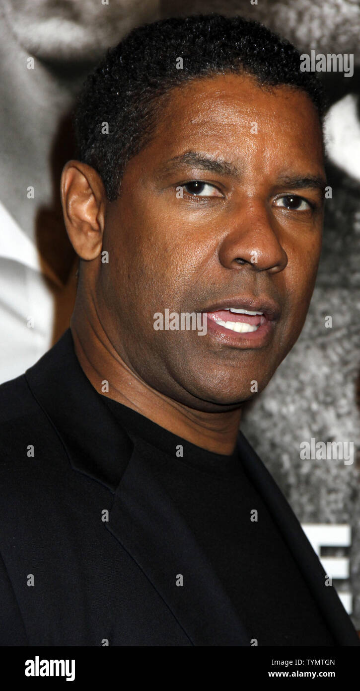 Denzel Washington arrives for the "Safe House" Premiere at the SVA ...