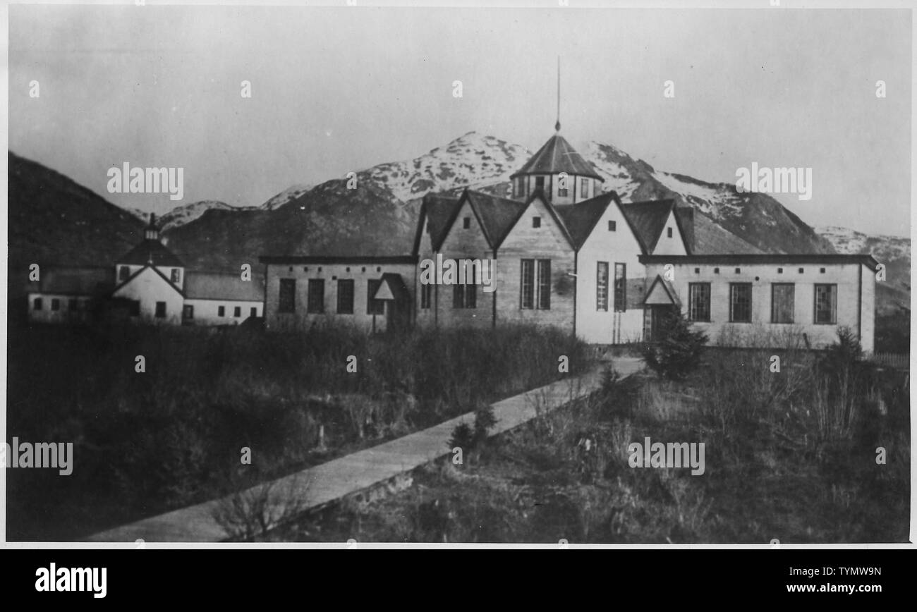 Town Hall deteriorating. Duncan's school on left Stock Photo - Alamy