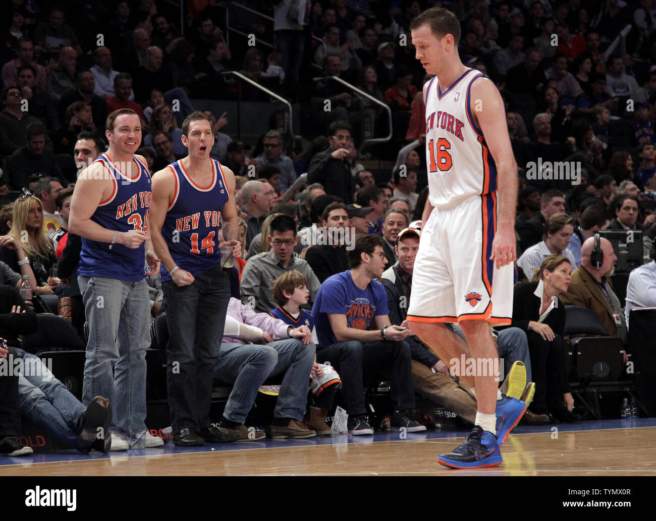 Sixers court hi-res stock photography and images - Alamy