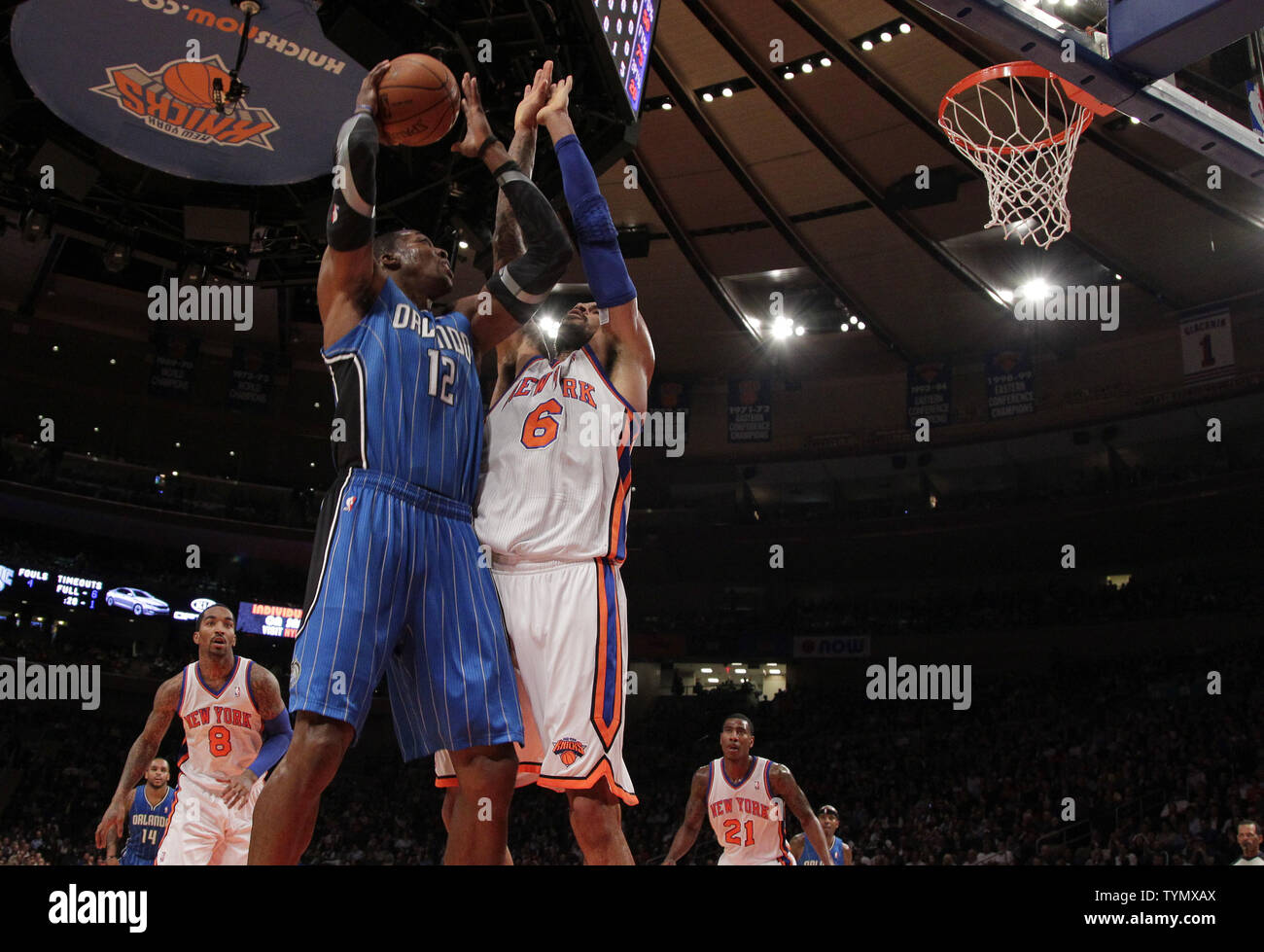 Dwight howard block hi-res stock photography and images - Alamy