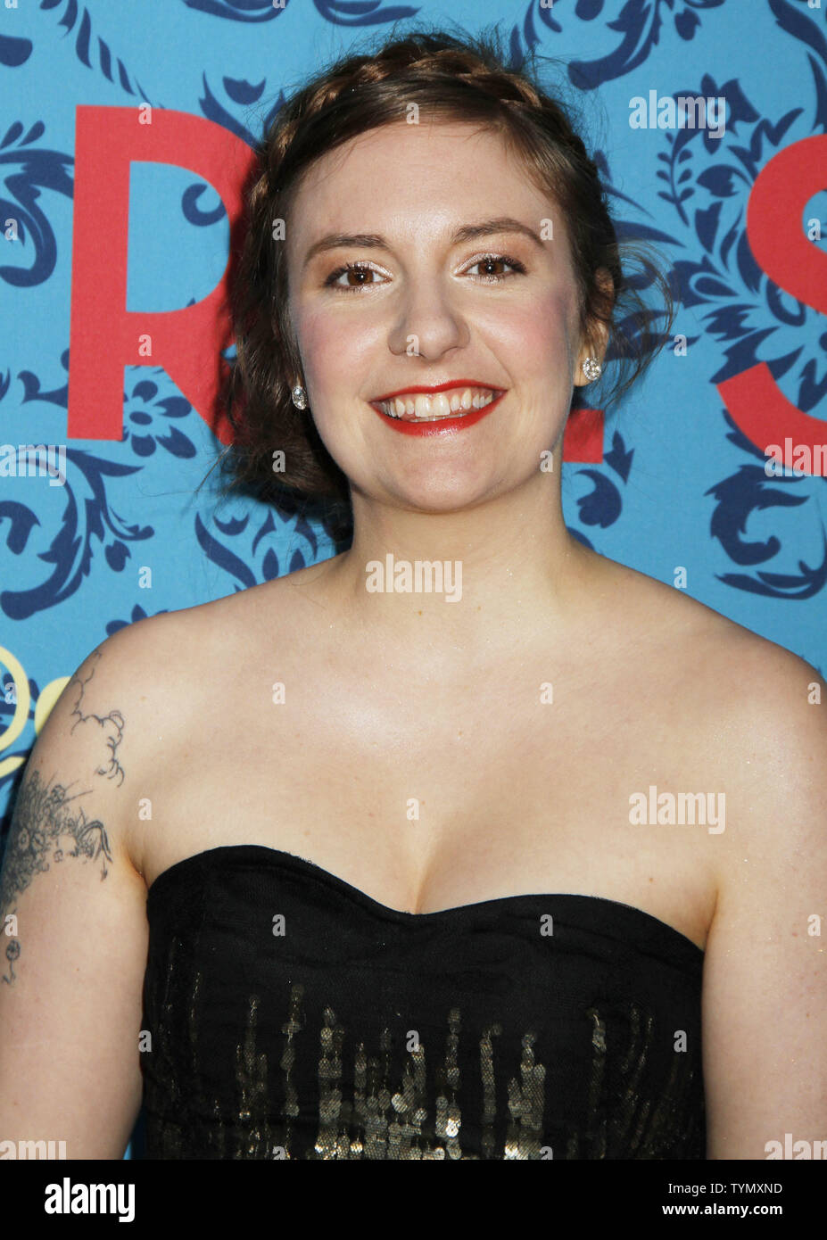 Lena Dunham arrives for the HBO premiere of "Girls" at the SVA Theater ...