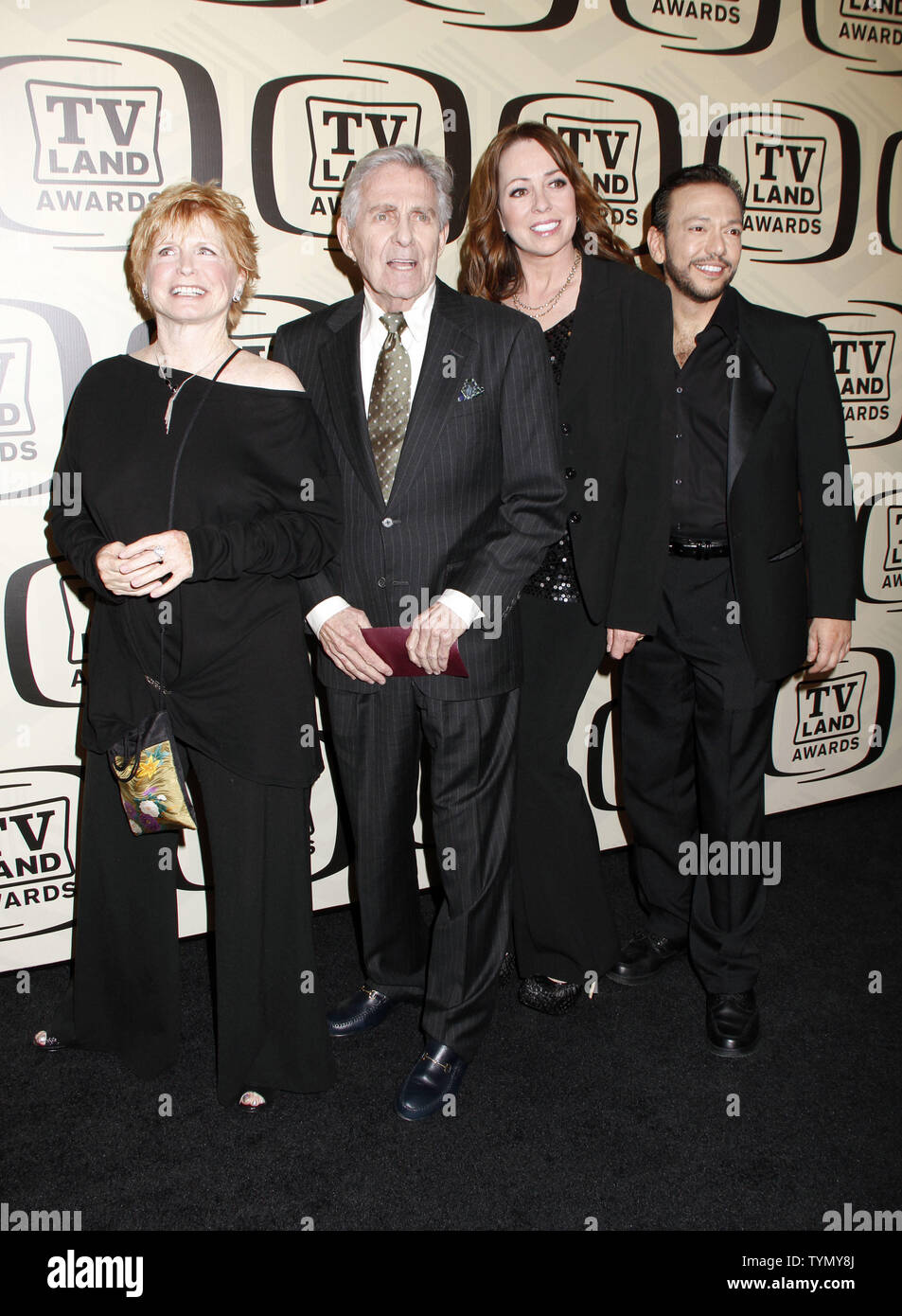 The Cast of "One Day at a Time" - Bonnie Franklin, Pat Harrington ...