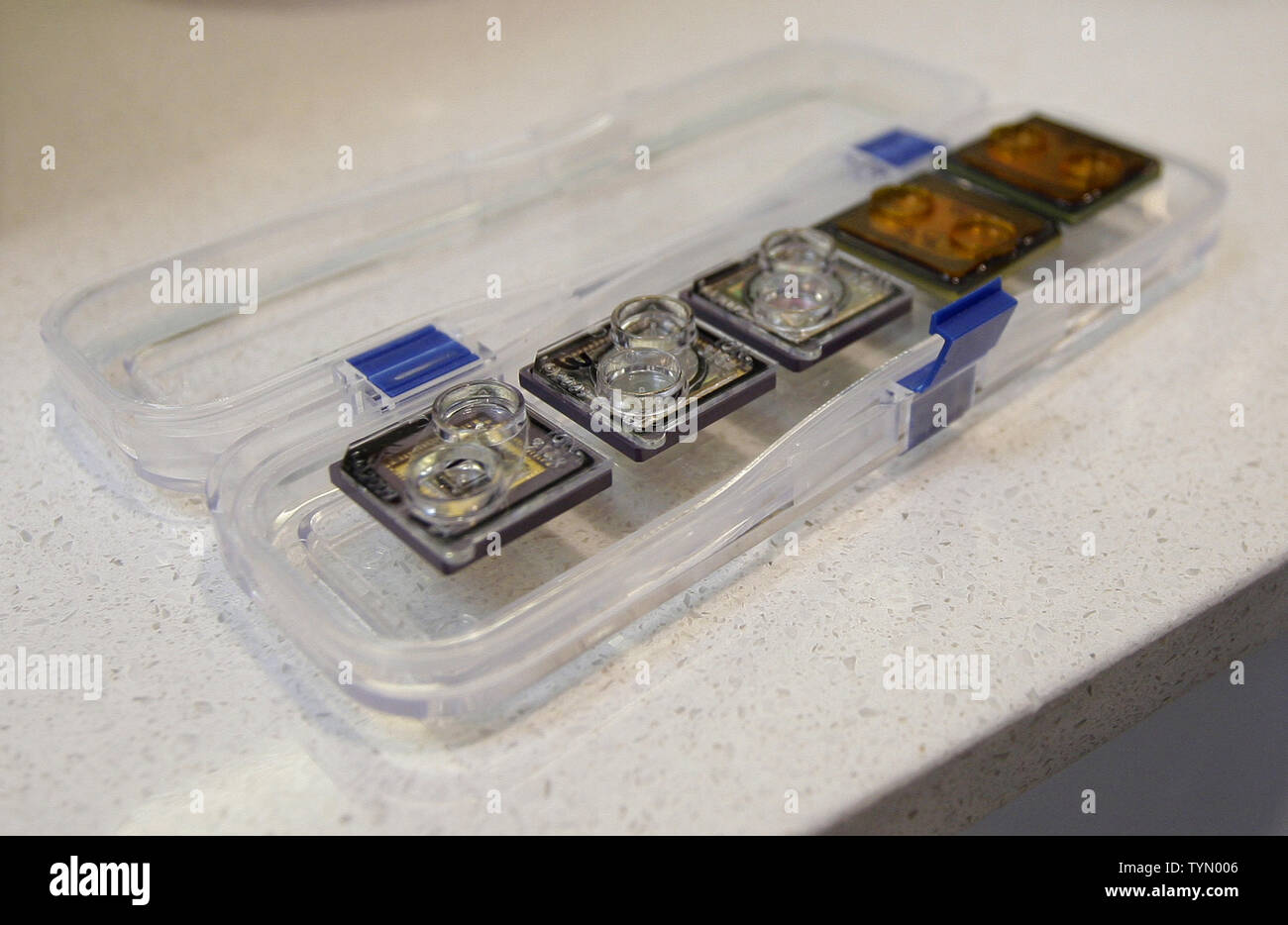Dna sequencing chips hi-res stock photography and images - Alamy