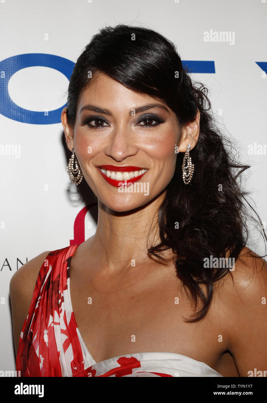 Diana Lopez arrives on the red carpet for the 40th Anniversary FIFI ...