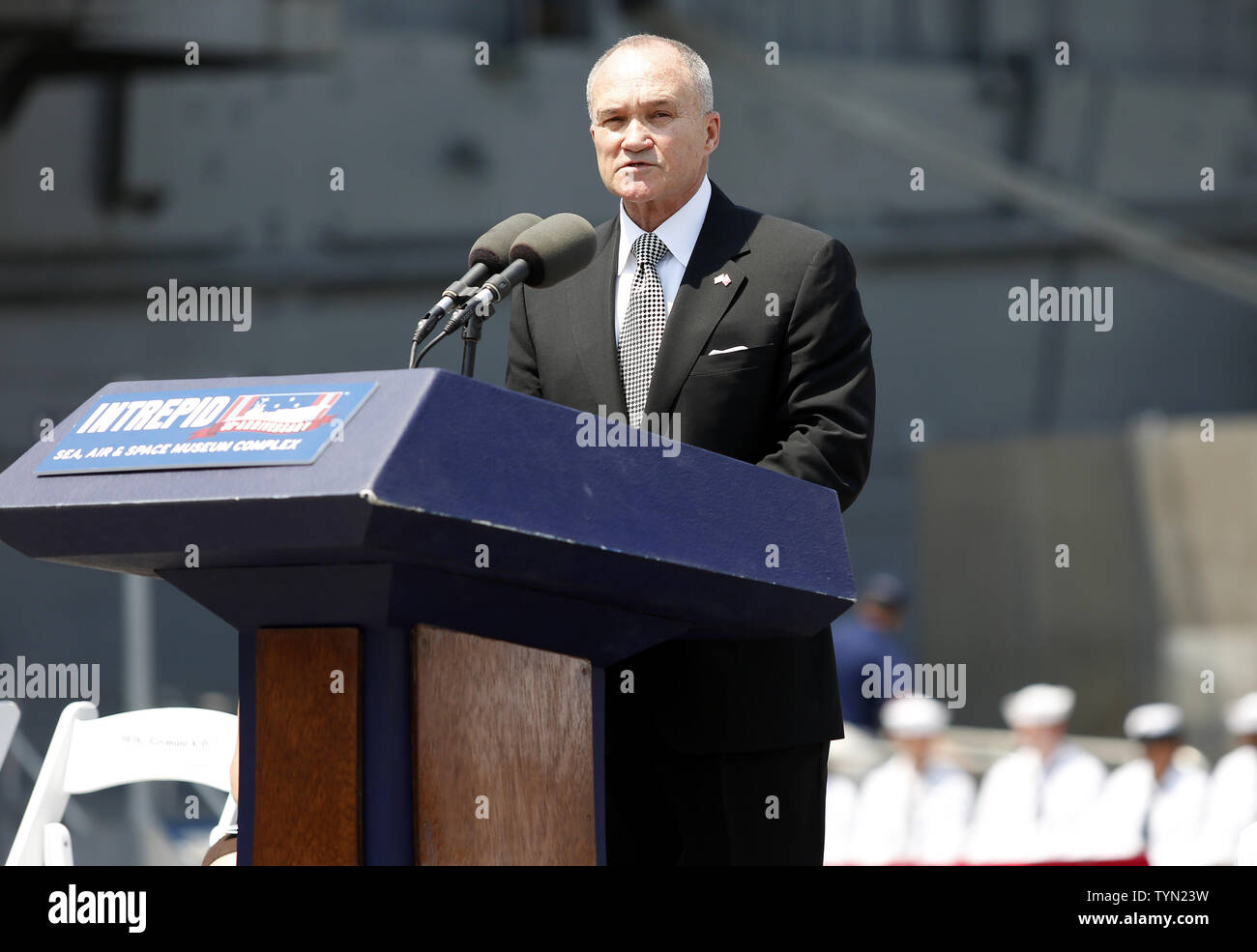 New York Police Commissioner Ray Kelly speaks to attendees for Memorial ...