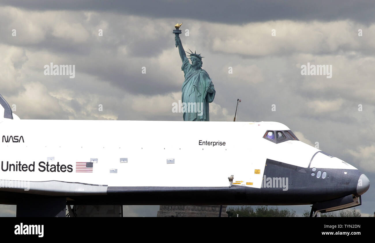 Nasa and statue of liberty hi-res stock photography and images - Alamy
