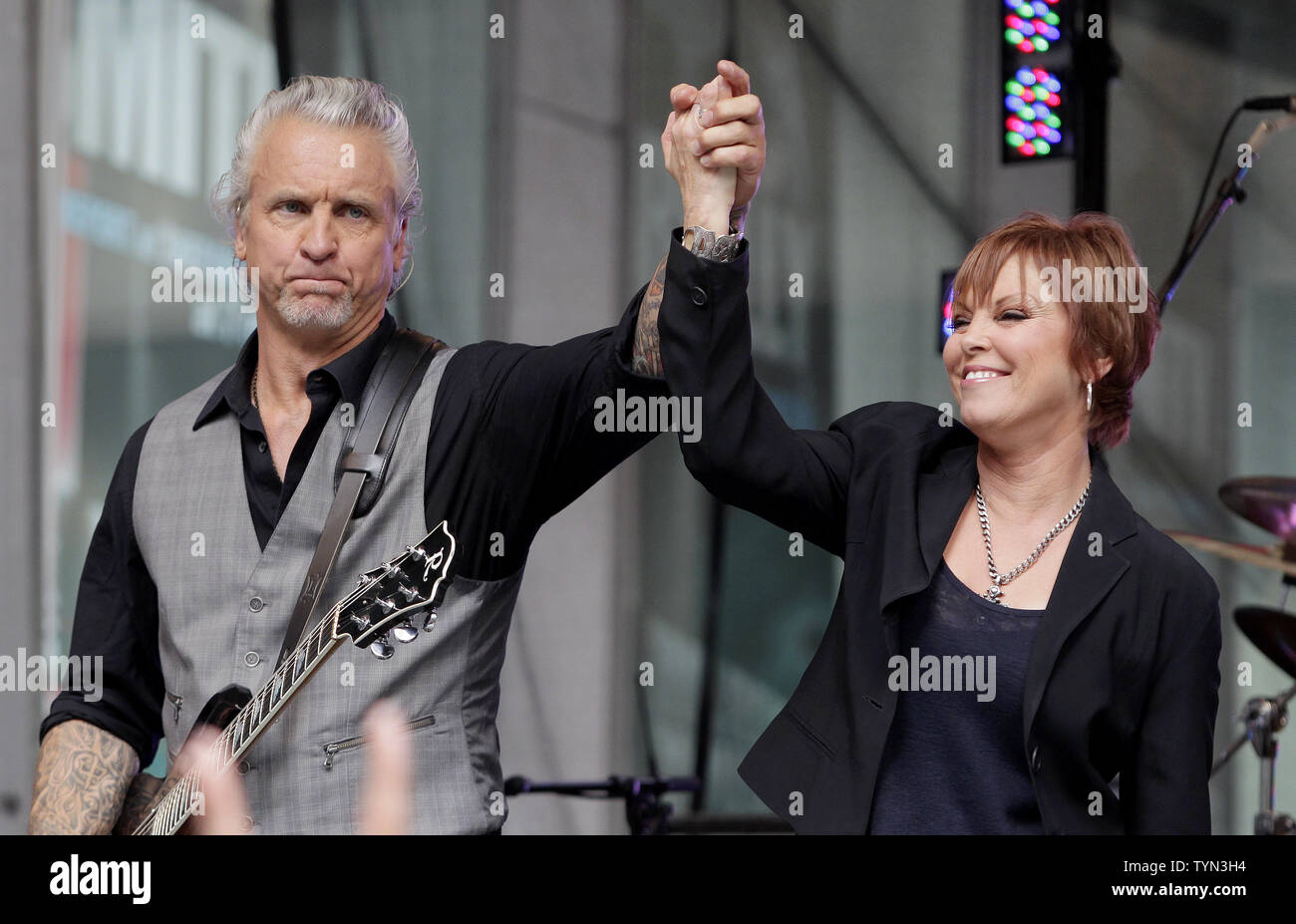 Pat benatar neil giraldo hi-res stock photography and images - Alamy