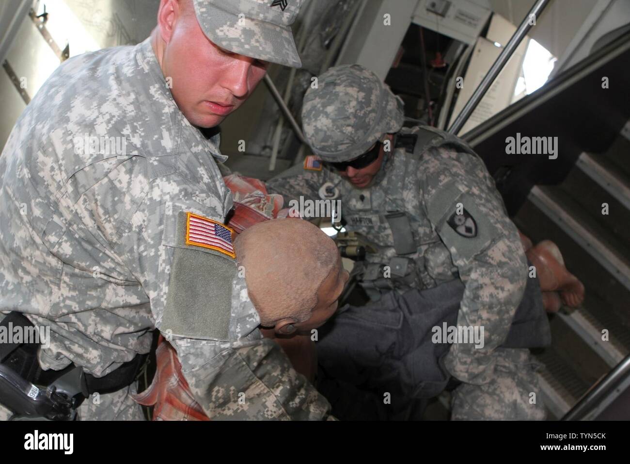 270th military police company hi-res stock photography and images - Alamy