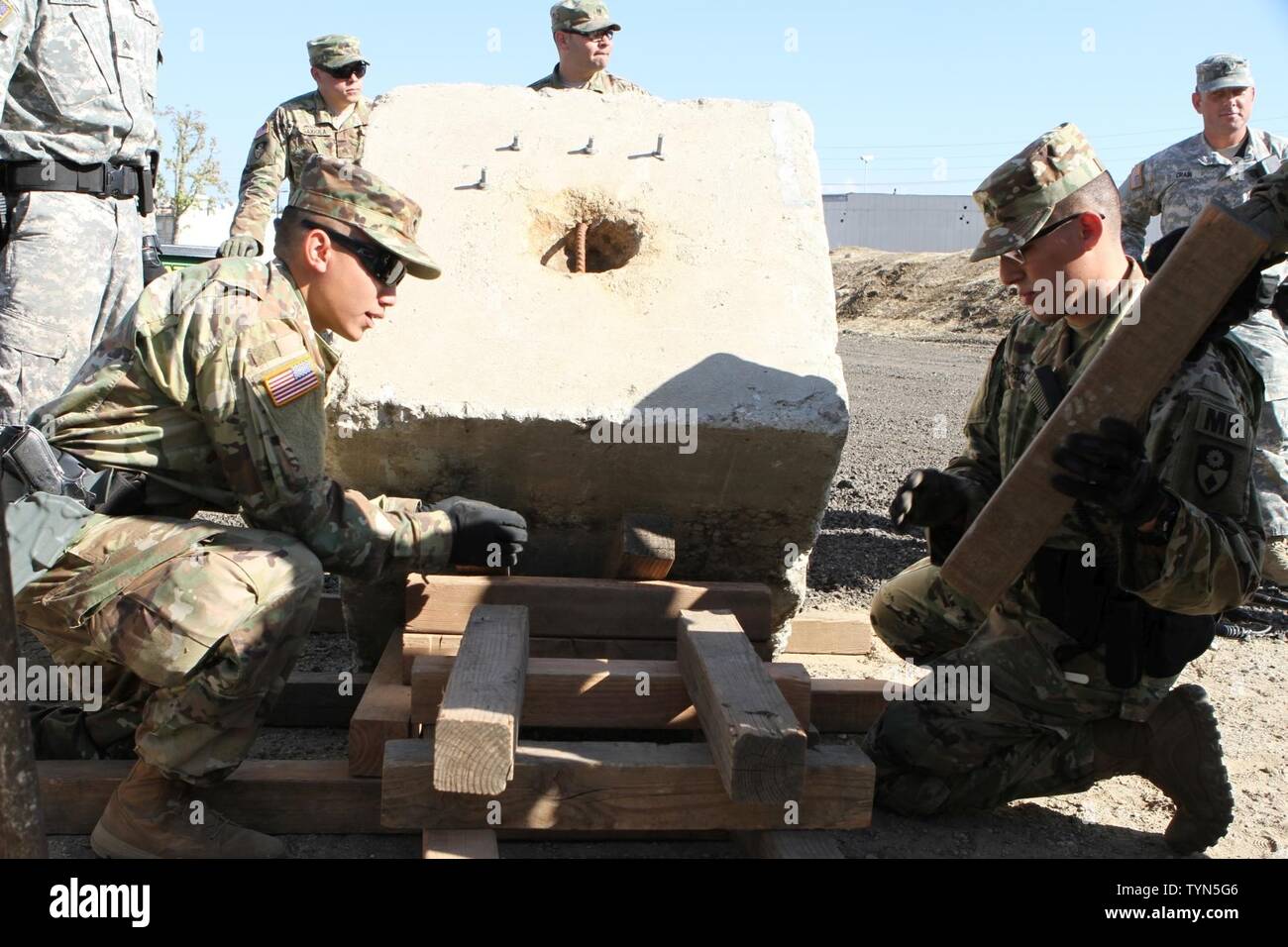 270th military police company hi-res stock photography and images - Alamy