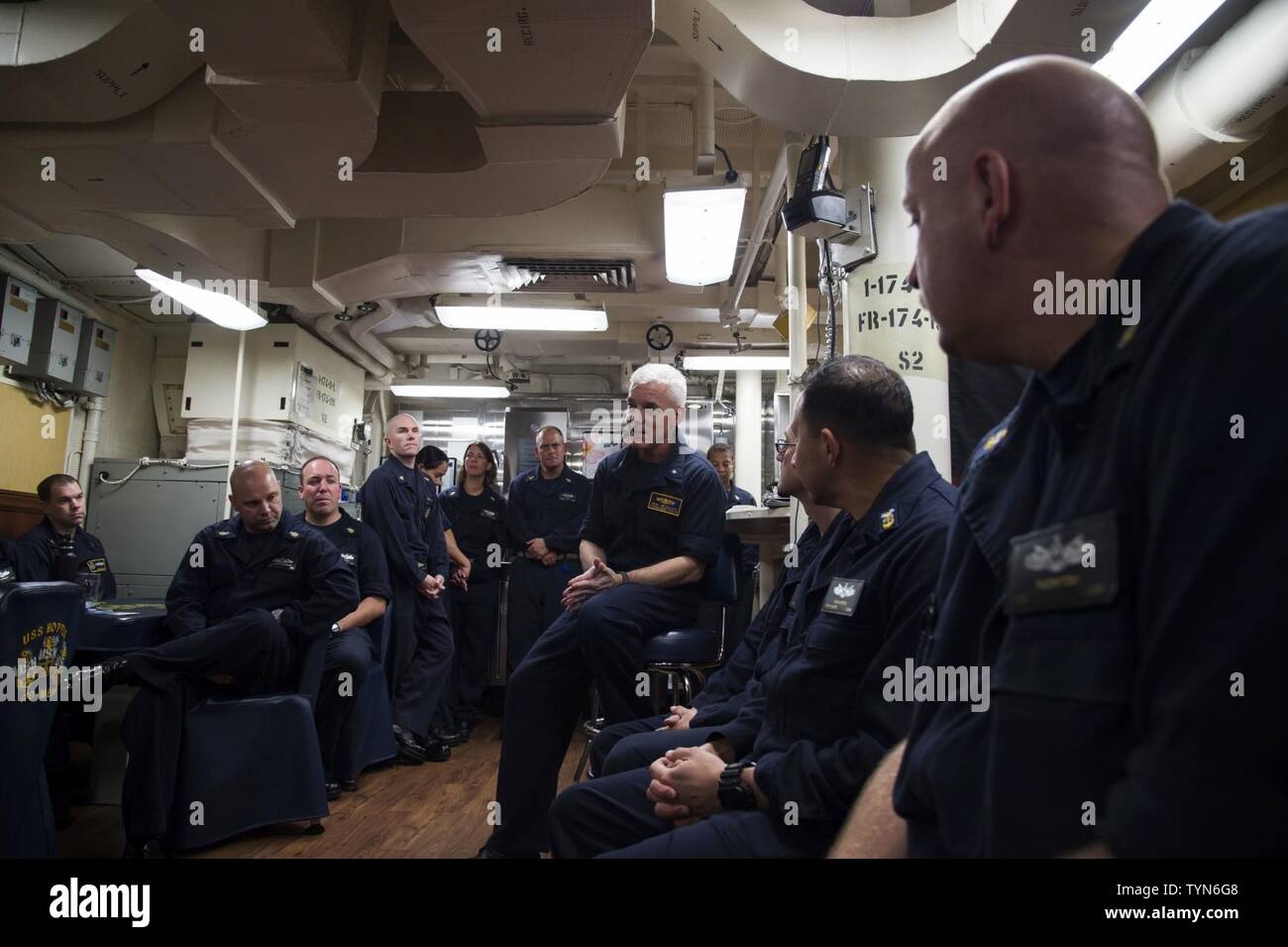 Commander destroyer squadron 50 hi-res stock photography and images - Alamy