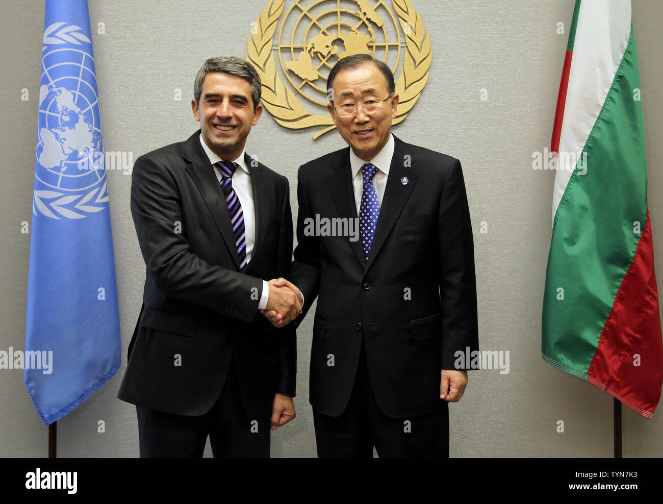 H.E. Mr. Rossen Plevneliev, President of Bulgaria, shakes hands with ...