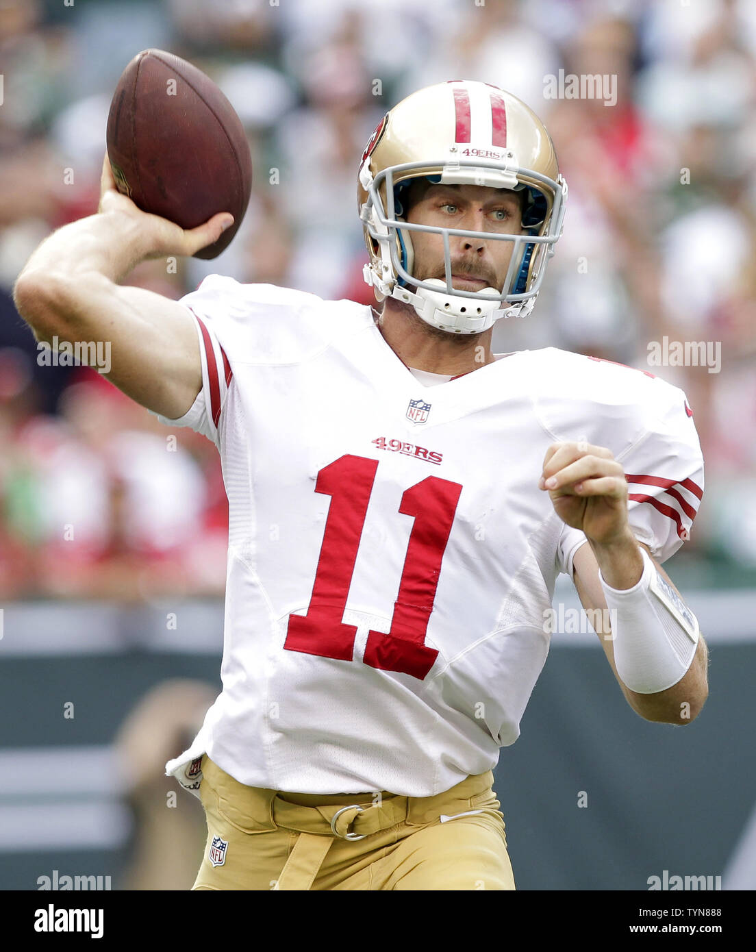 San Francisco 49ERS Alex Smith throws a pass in the second quarter ...