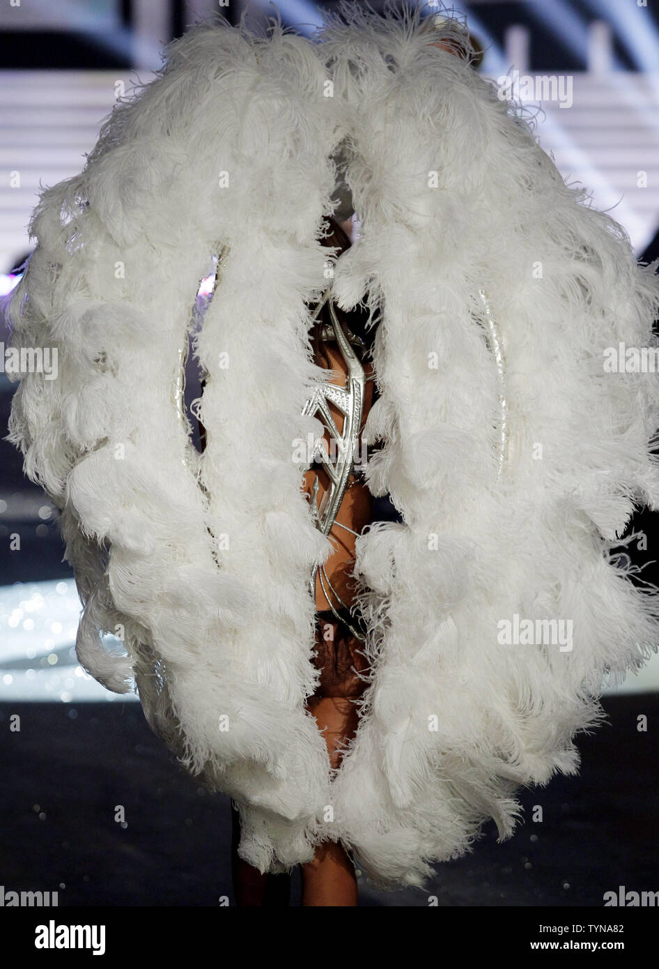 Miranda Kerr walks on the runway at the Victoria's Secret Fashion Show ...