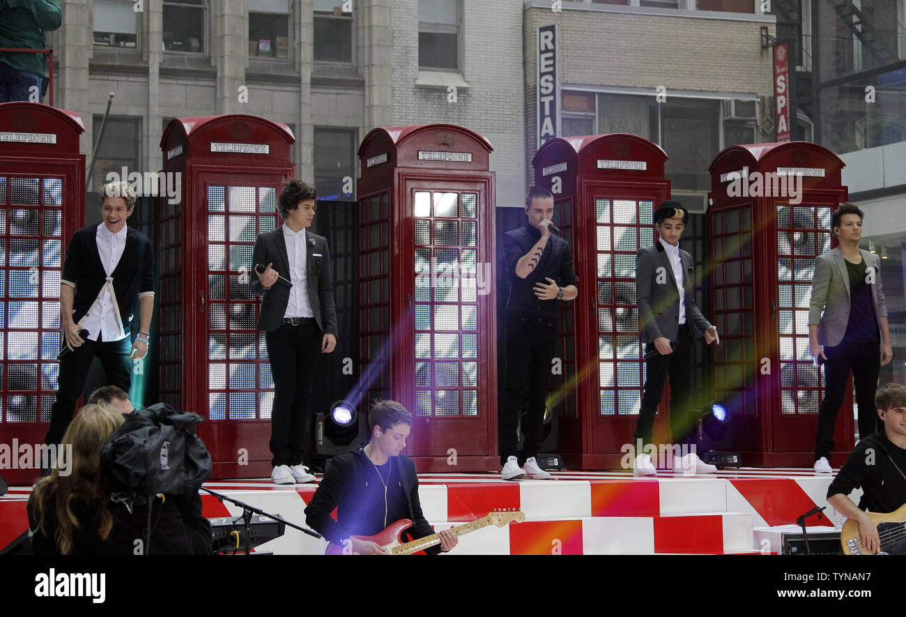 One Direction performs on the NBC Today Show at Rockefeller Center in ...