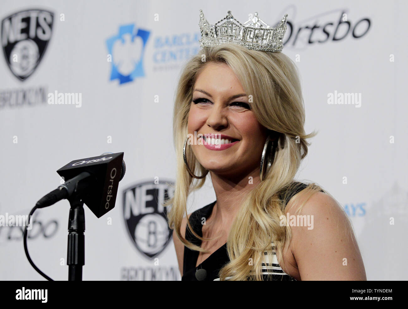 Miss mallory hi-res stock photography and images - Alamy