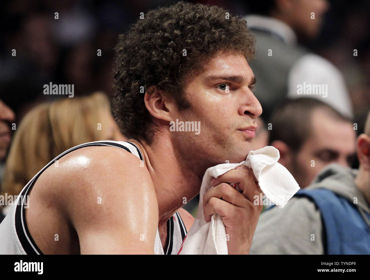 Bloody chin hi-res stock photography and images - Alamy