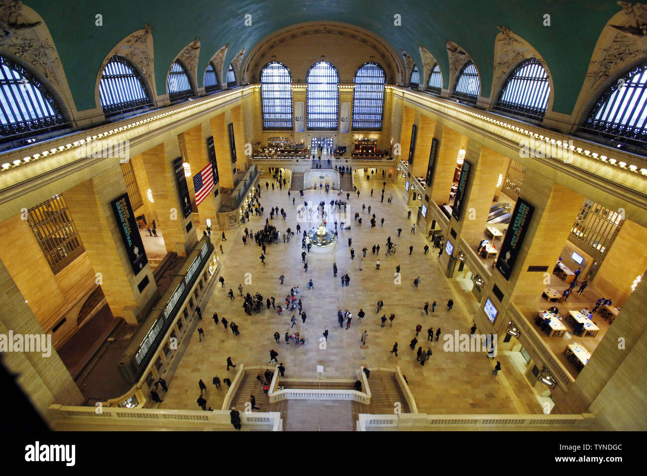 Worlds largest train terminal hi-res stock photography and images - Alamy