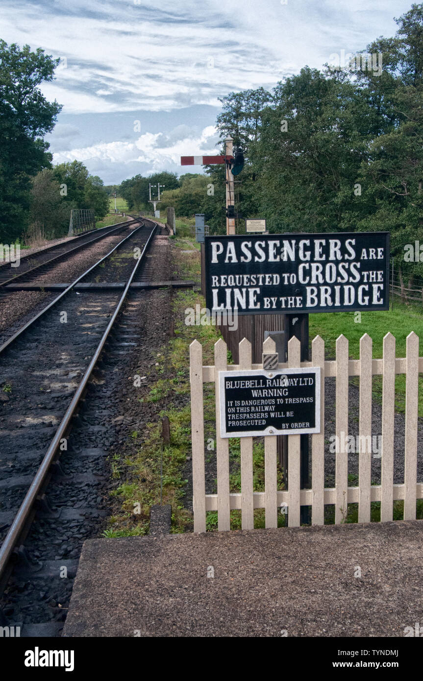 End of the platform at Sheffield Park Station Stock Photo - Alamy