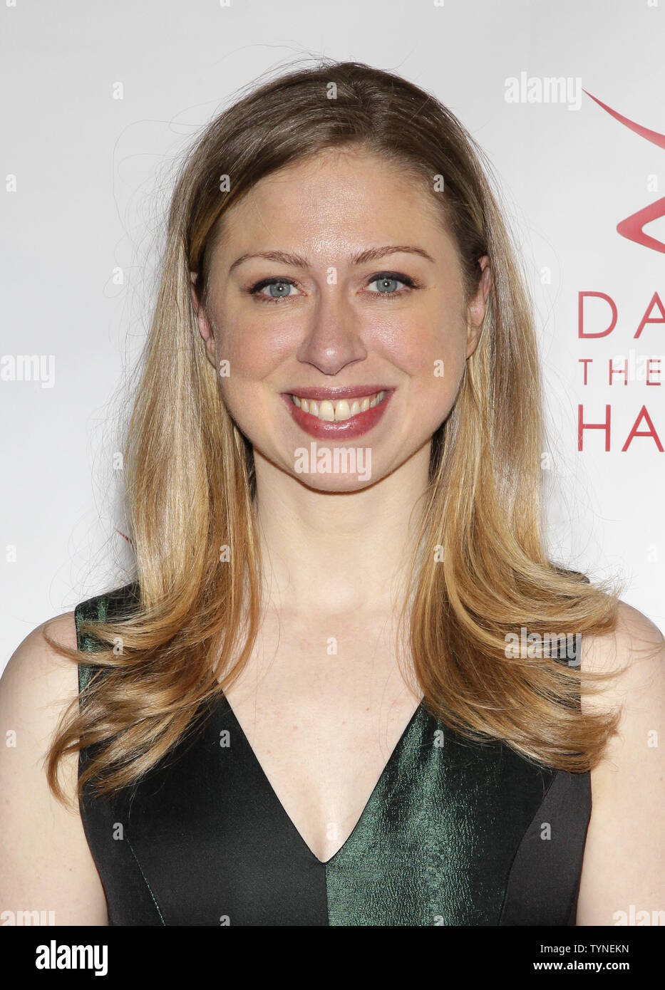 Chelsea Clinton arrives on the red carpet at the Dance Theatre of ...