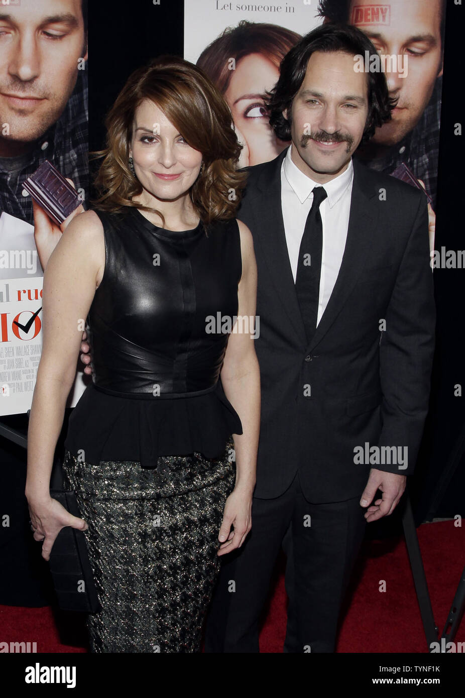 Paul rudd and tina fey hi-res stock photography and images - Alamy