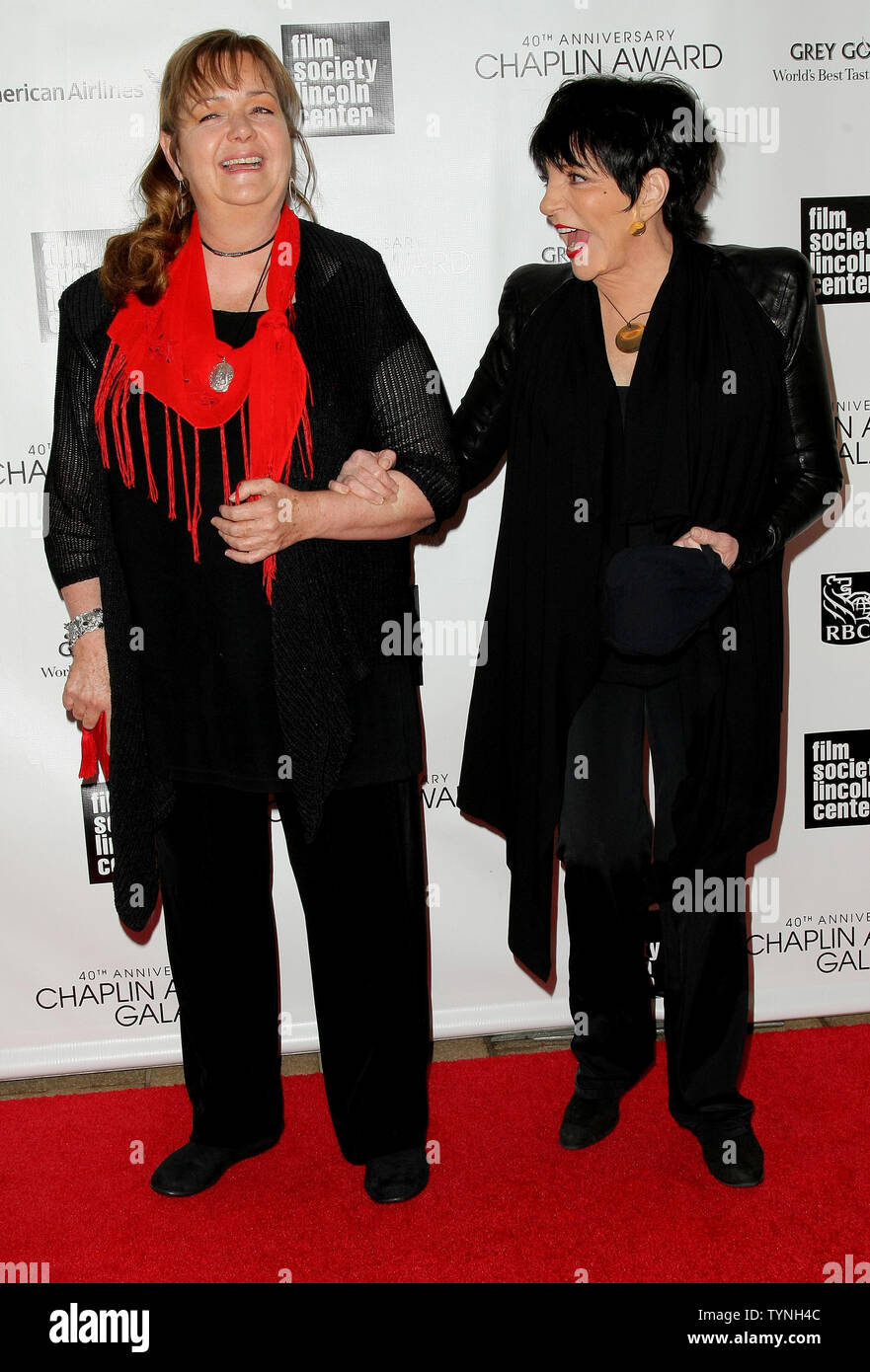 Tina Nina Minnelli and Liza Minnelli arrive at the 40th Annual Chaplin ...