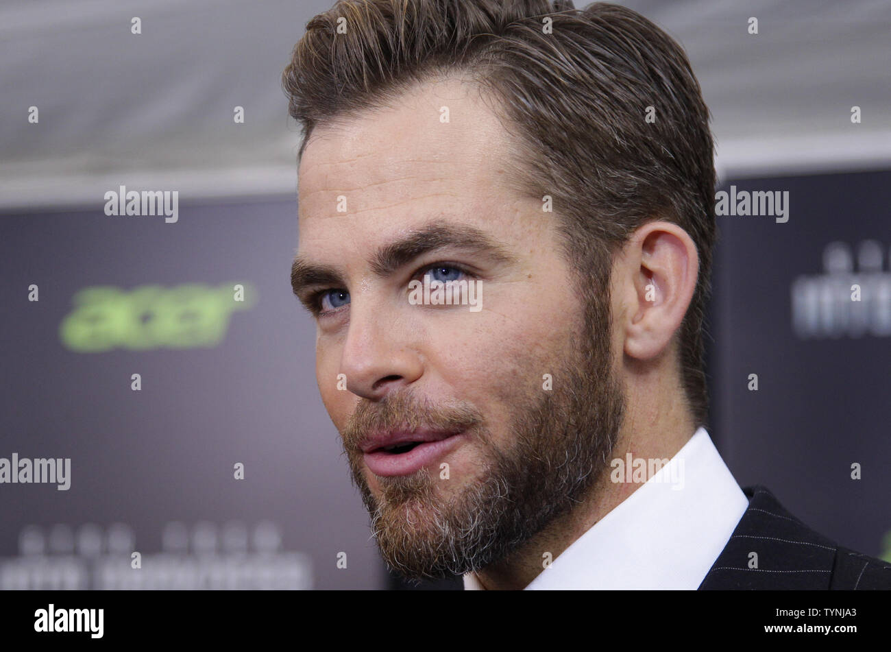 Chris Pine arrives on the red carpet when Acer and Microsoft present a ...