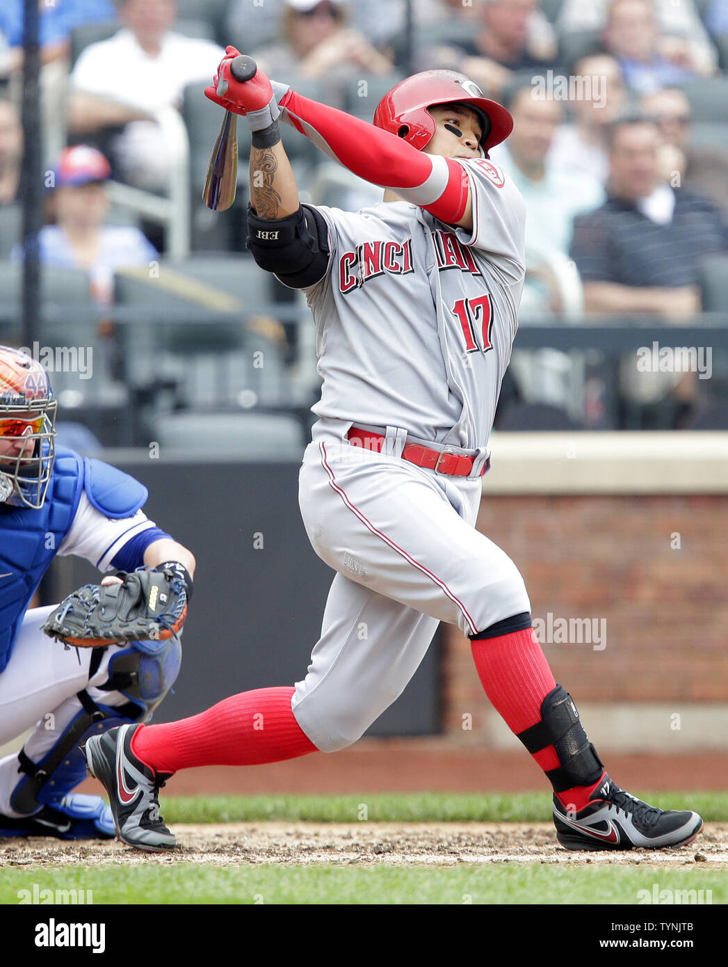 Cincinnati Reds Shin-Soo Choo swings at a pitch in the fifth inning ...