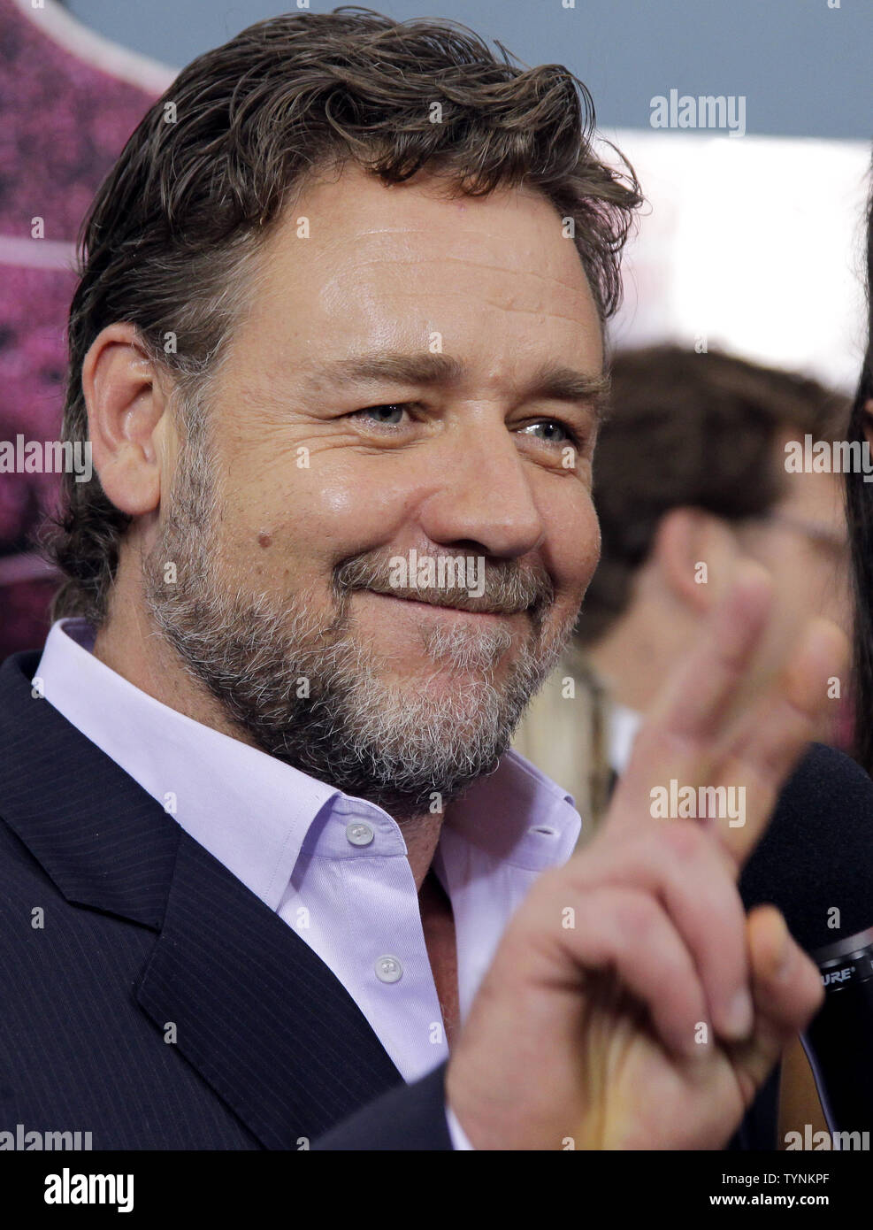 Russell Crowe arrives on the red carpet at the Man Of Steel world ...
