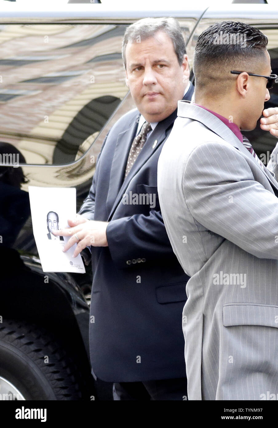 New Jersey Governor Chris Christie arrives holding a program at the ...