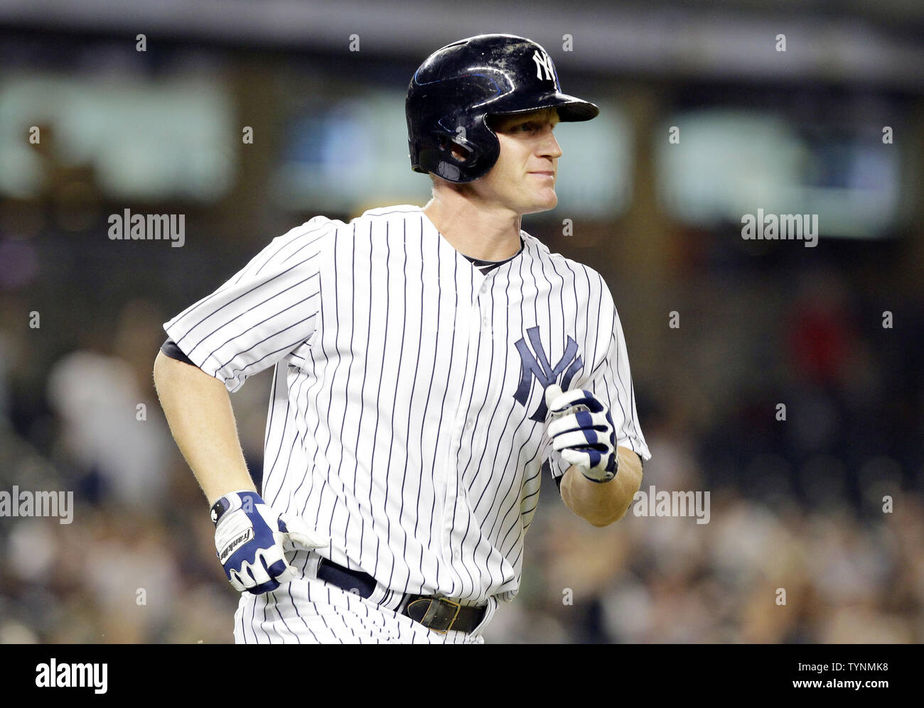 New York Yankees Lyle Overbay hits a solo home run in the seventh ...