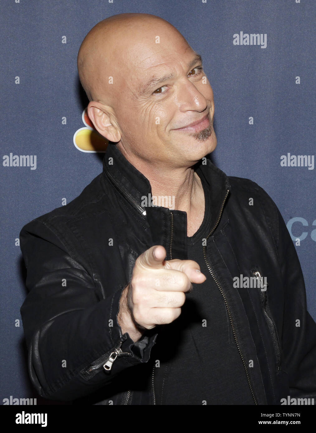 Howie Mandel arrives on the red carpet for the 'America's Got Talent ...