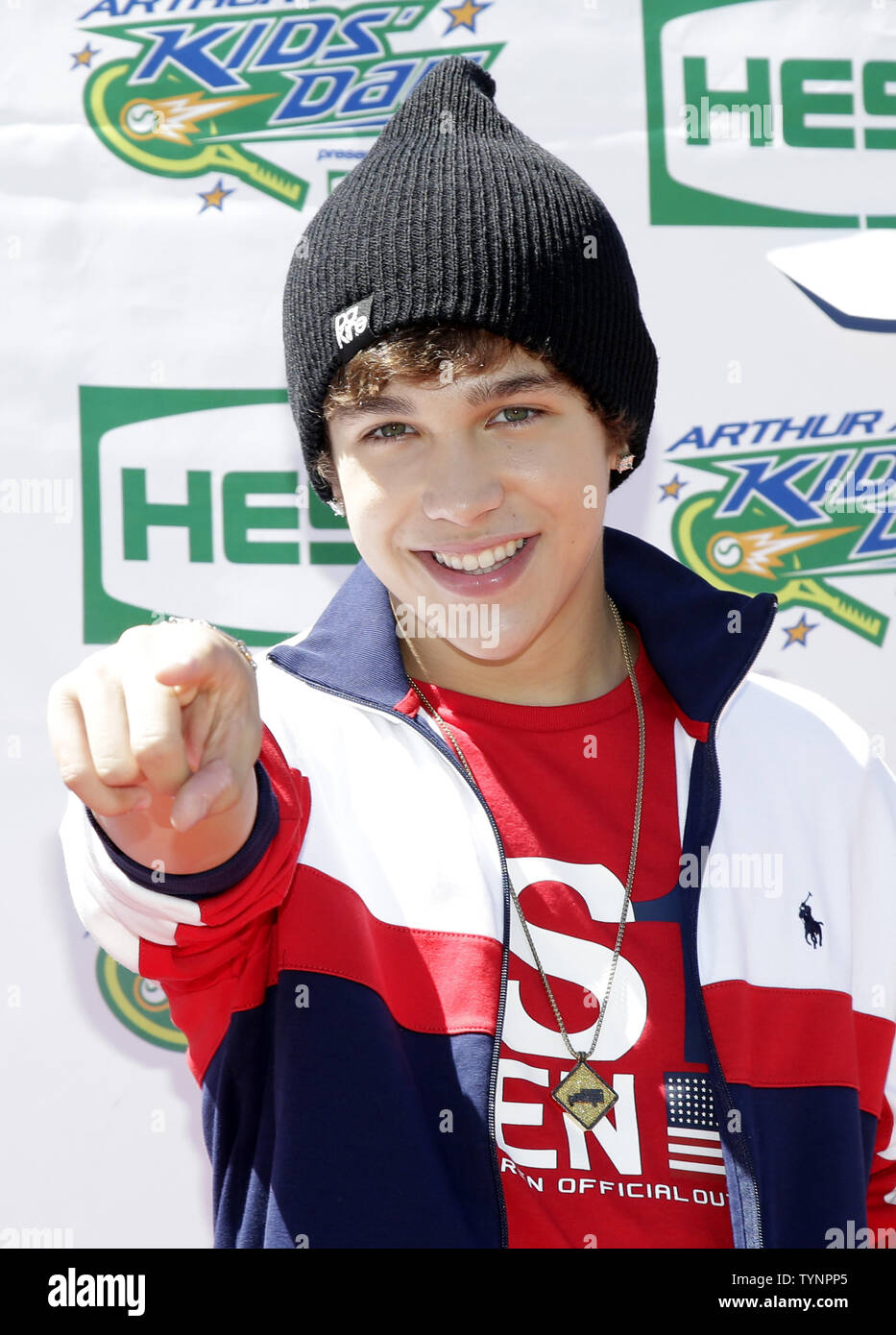 Austin Mahone arrives in Arthur Ashe Stadium for Arthur Ashe Kids Day ...
