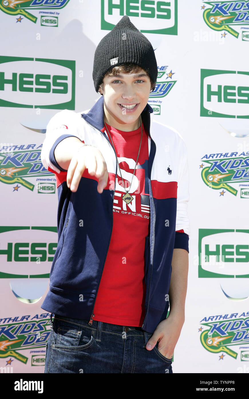 Austin Mahone arrives in Arthur Ashe Stadium for Arthur Ashe Kids Day ...