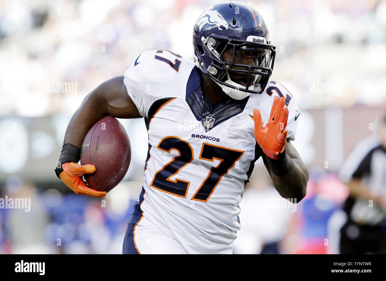 Denver Broncos Knowshon Moreno runs for a 20 yard touchdown pass in the ...