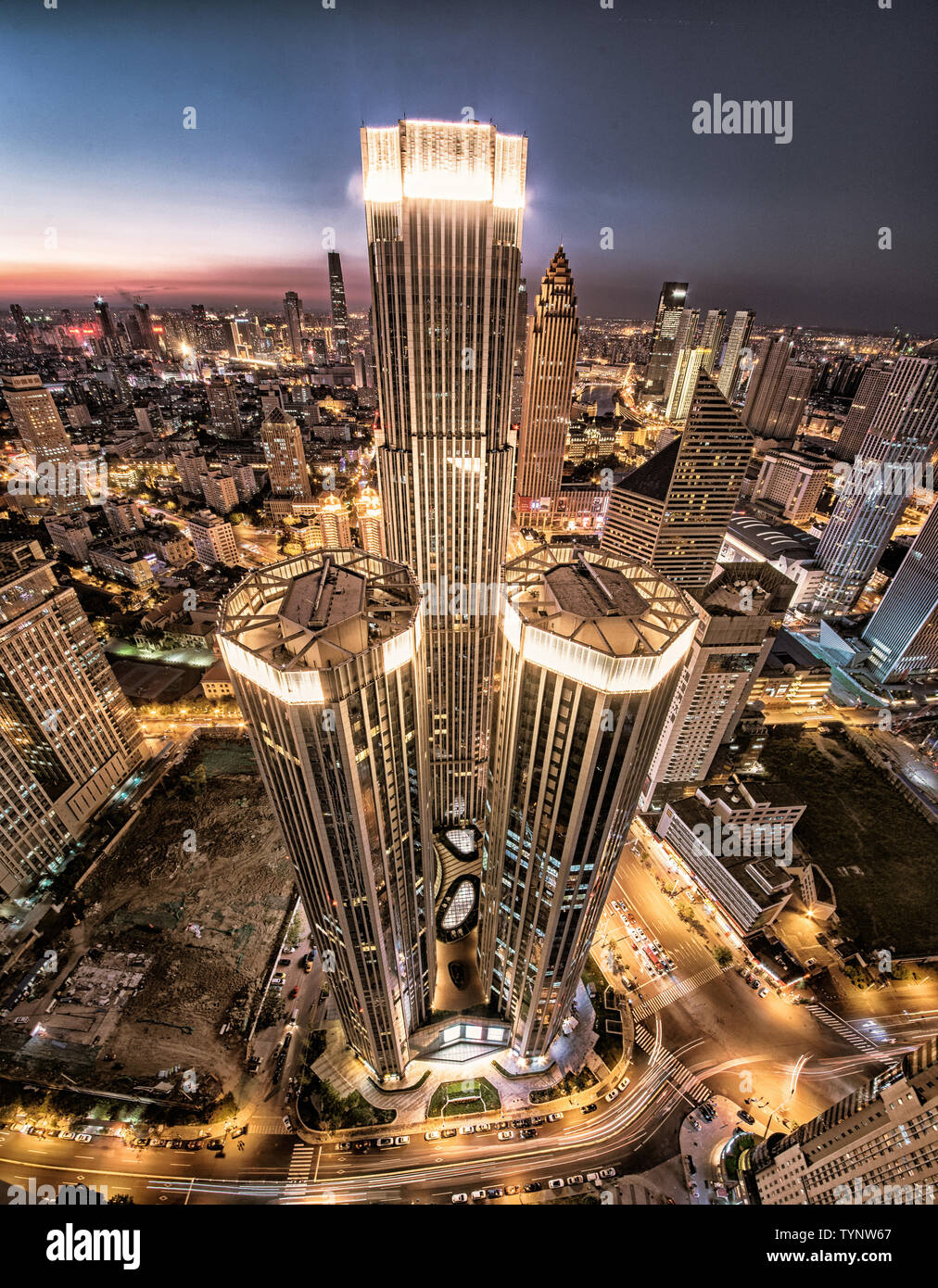 Gemini building hi-res stock photography and images - Alamy