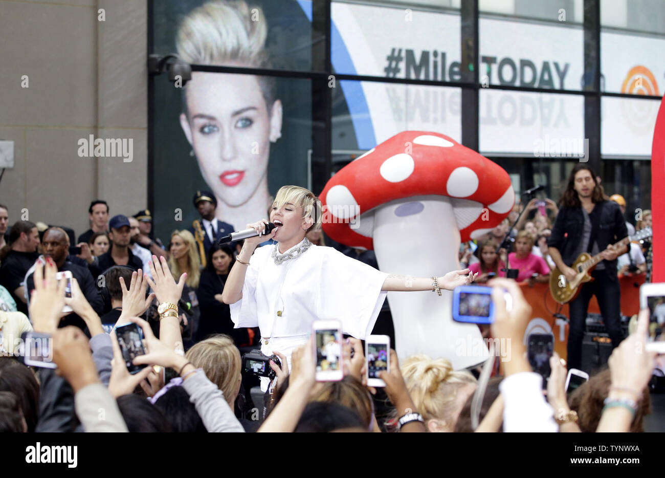 Miley Cyrus performs on the NBC Today Show at Rockefeller Center in New ...